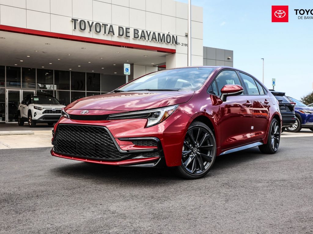 Toyota Corolla SE (Ruby Flare Pearl) - Toyota de Bayamón