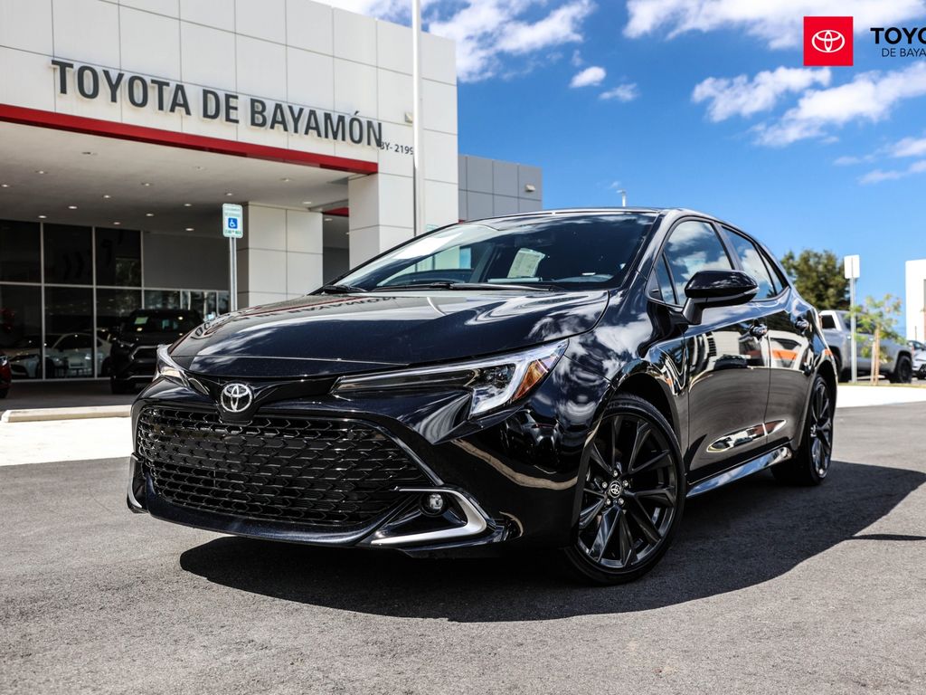 Toyota Corolla HB (XSE Black) – Toyota de Bayamón